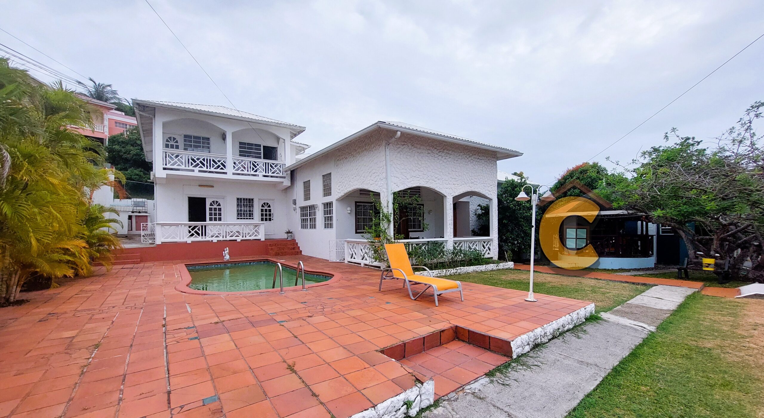 Lucrative Investment Opportunity – Apartment Building with Main ...